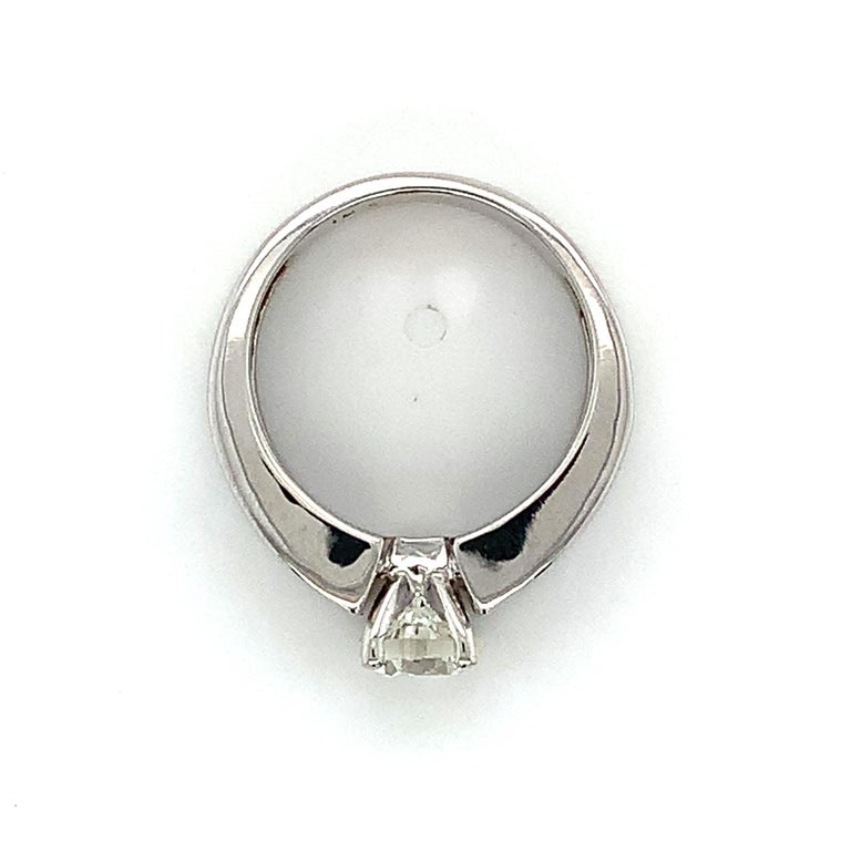 18k White Gold 1 Carat Round Center W/ Invisible Princess Cut Diamond ...