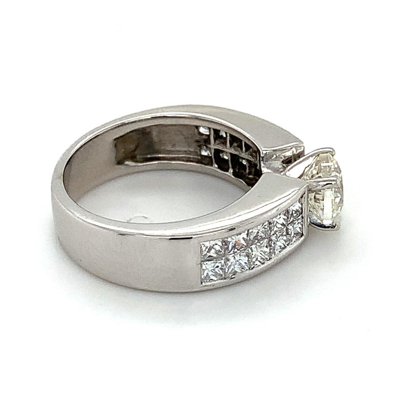 18k White Gold 1 Carat Round Center W/ Invisible Princess Cut Diamond ...