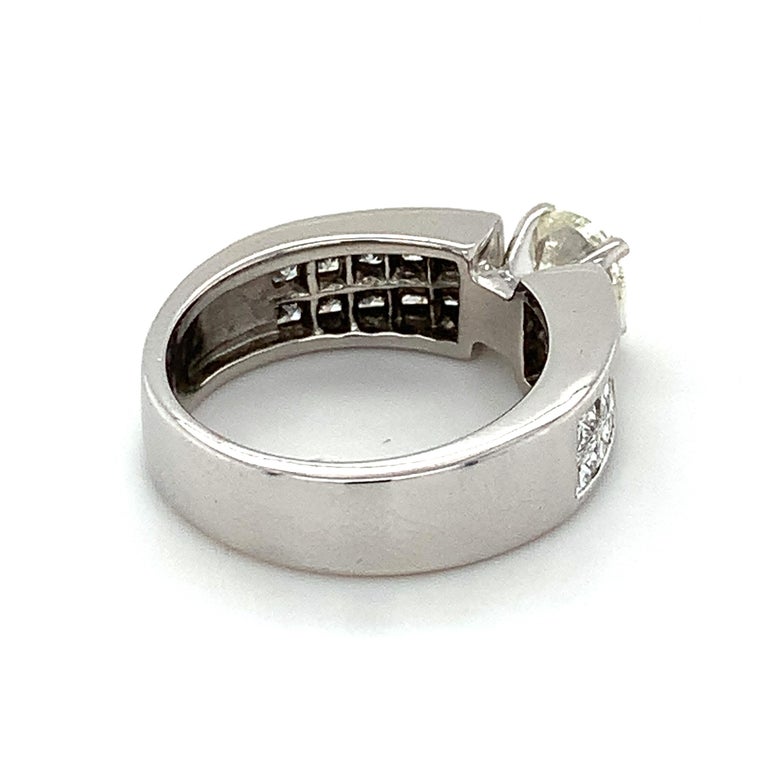 18k White Gold 1 Carat Round Center W/ Invisible Princess Cut Diamond ...