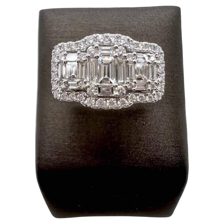 18k White Gold 3 Stones Illusion Set Diamond Ring For Sale at 1stDibs