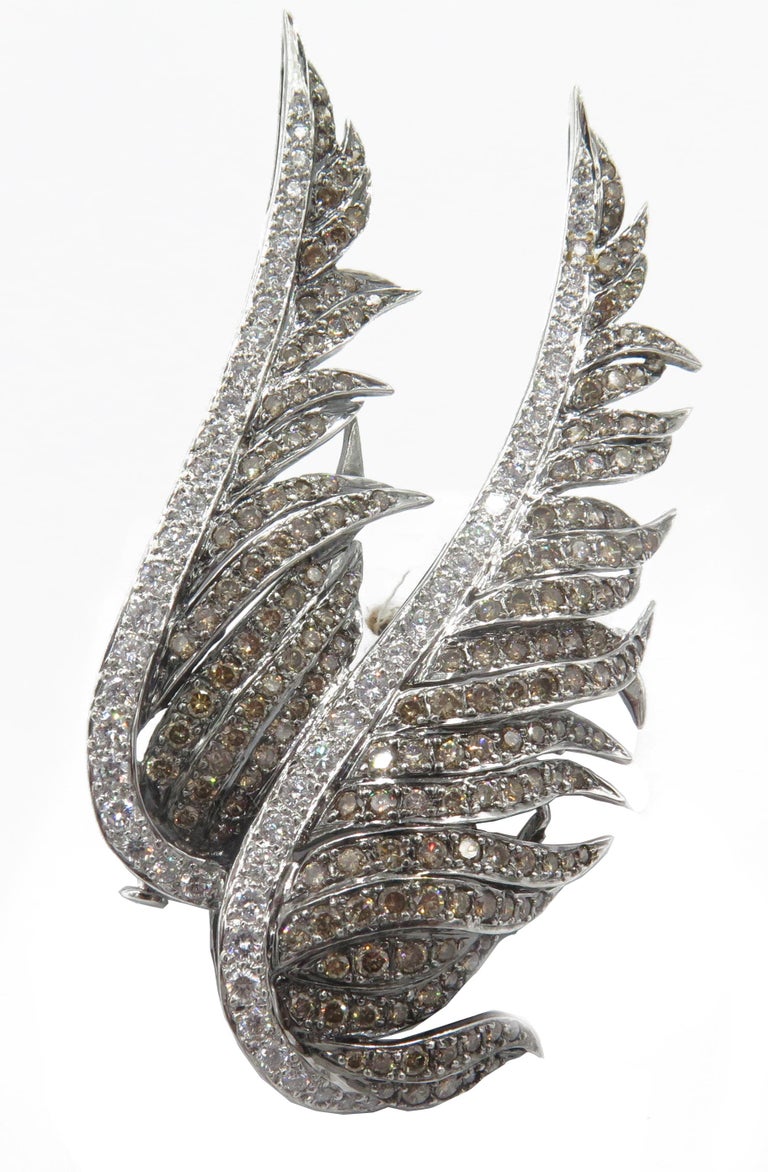 18 Karat White Gold Brooch of Carved Wings with Encrusted Diamonds For ...