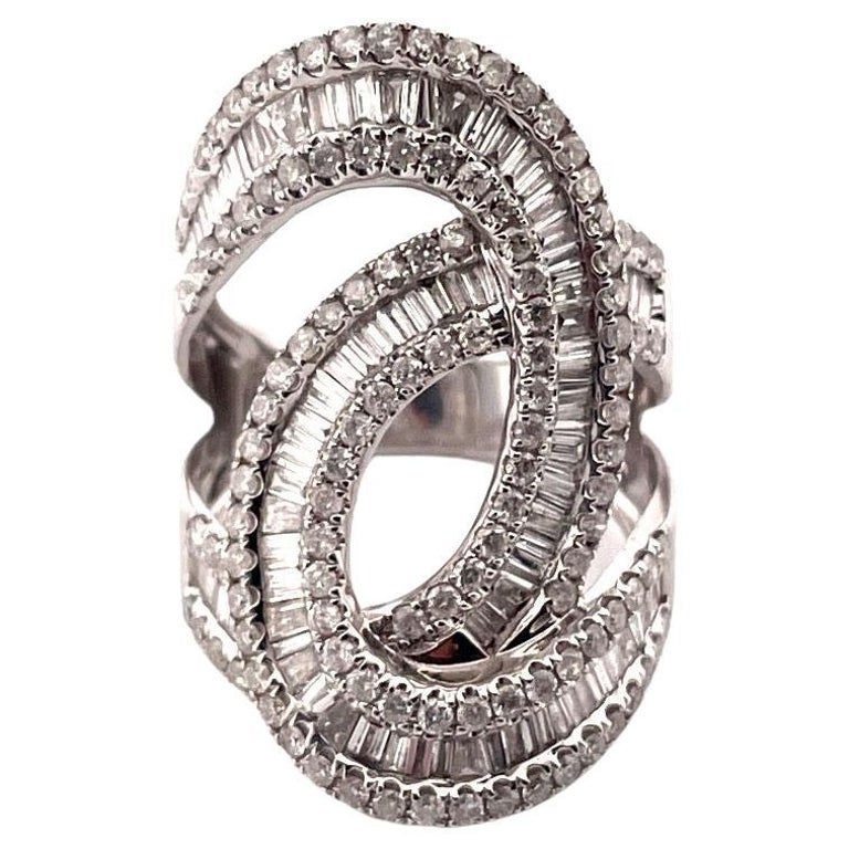 18K White Gold and Cluster Diamond Infinity Loop Ring For Sale at 1stDibs