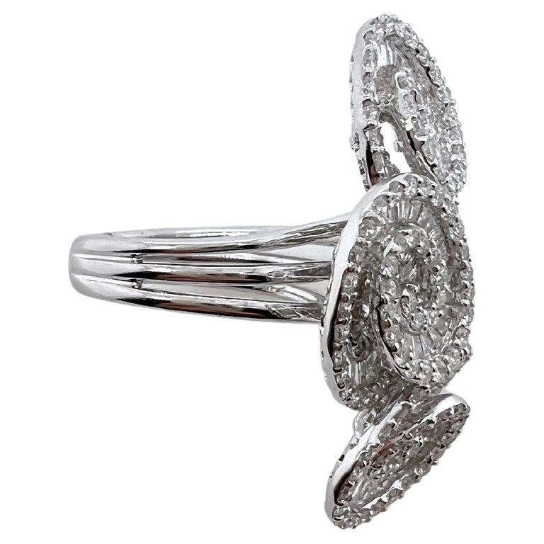 18k White Gold Designer Oval Flower Diamond Ring For Sale at 1stDibs