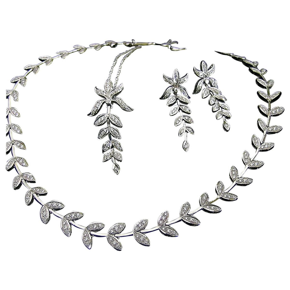 18 Karat WG and Diamond Leaf Pattern Bracelet For Sale at 1stDibs ...