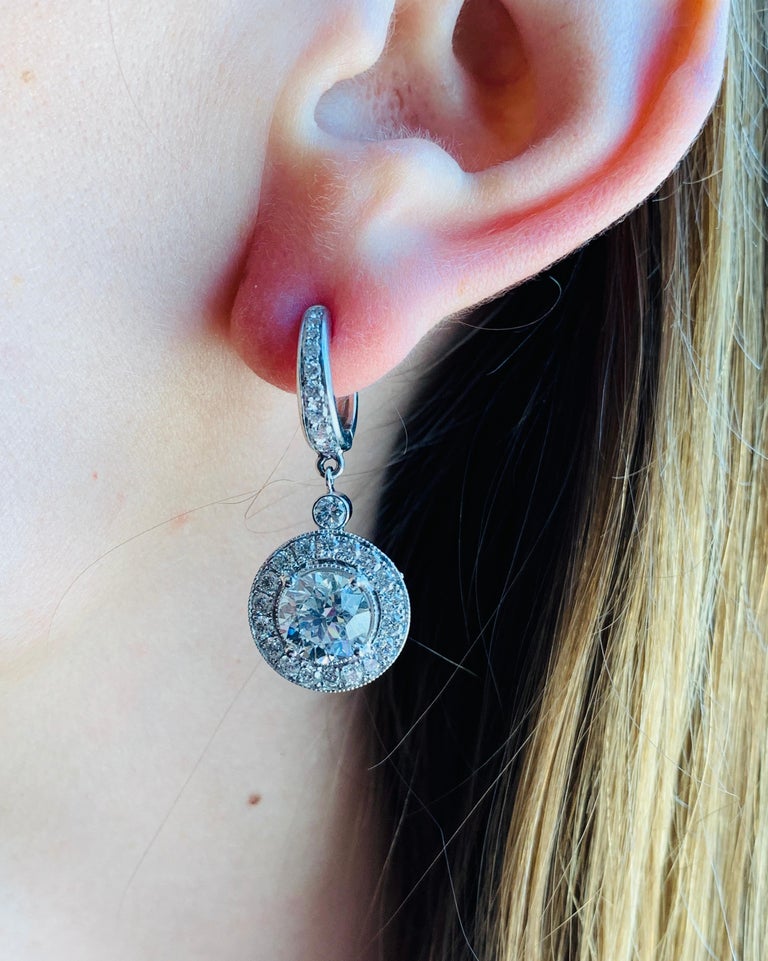 18 Karat White Gold and Diamond Round Drop Earrings For Sale at 1stDibs