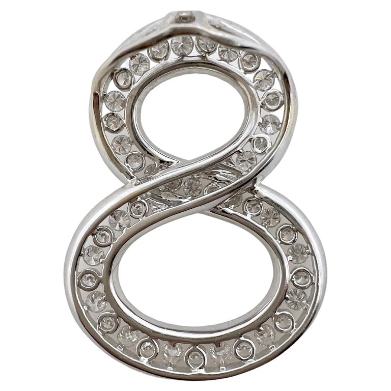 18k White Gold Figure 8 Diamond Pendant For Sale at 1stDibs