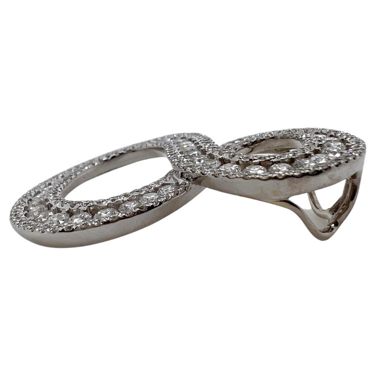 18k White Gold Figure 8 Diamond Pendant For Sale at 1stDibs