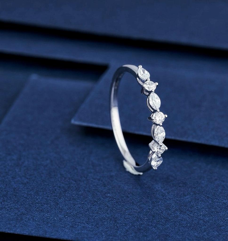 18K White Gold Mixed Cut Diamond Ring(Made to Order) For Sale at 1stDibs