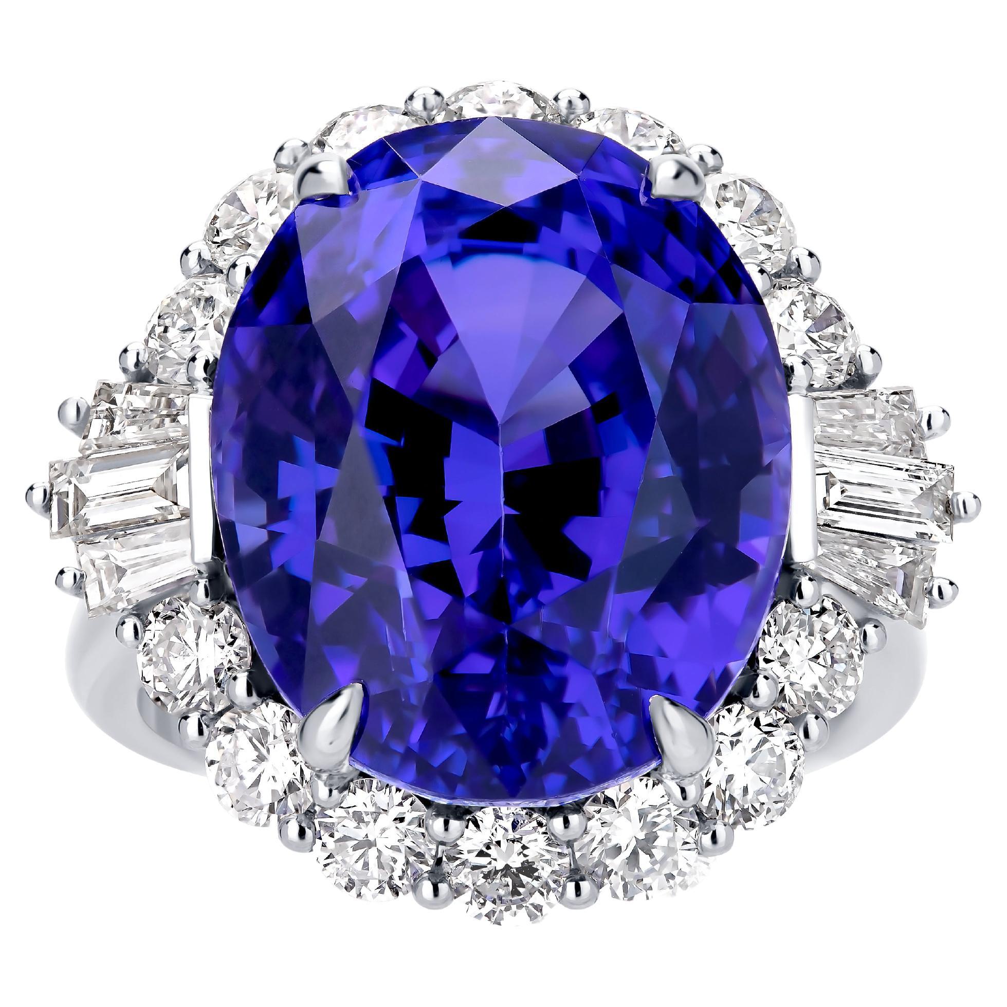 18 Karat Trillion Tanzanite Solitaire Ring White Gold For Sale at 1stDibs