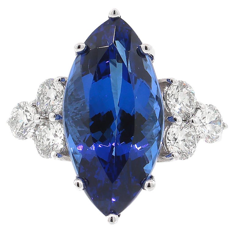 18K White Gold Tanzanite and Diamond Ring For Sale at 1stDibs