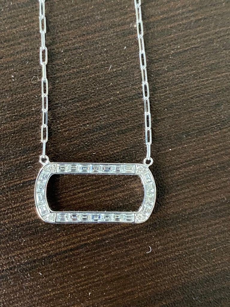 18K White Paperclip Pendant For Sale at 1stDibs