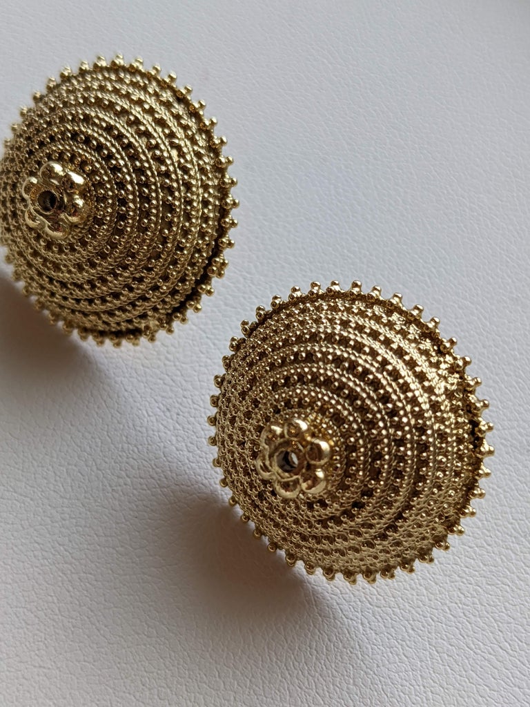 18K Yellow Gold Antique Indian Textured Dome Stud Earrings For Sale at ...
