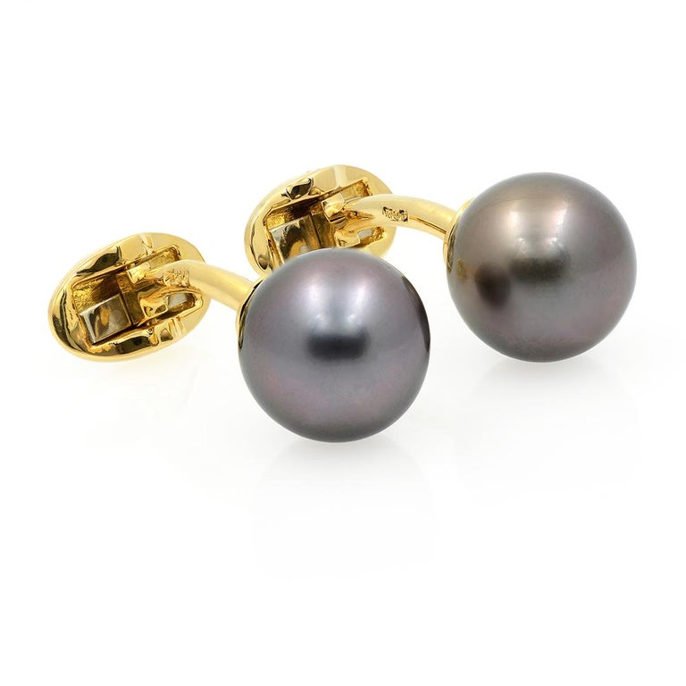 18k Yellow Gold Black Southsea Pearl Cufflinks For Sale at 1stDibs