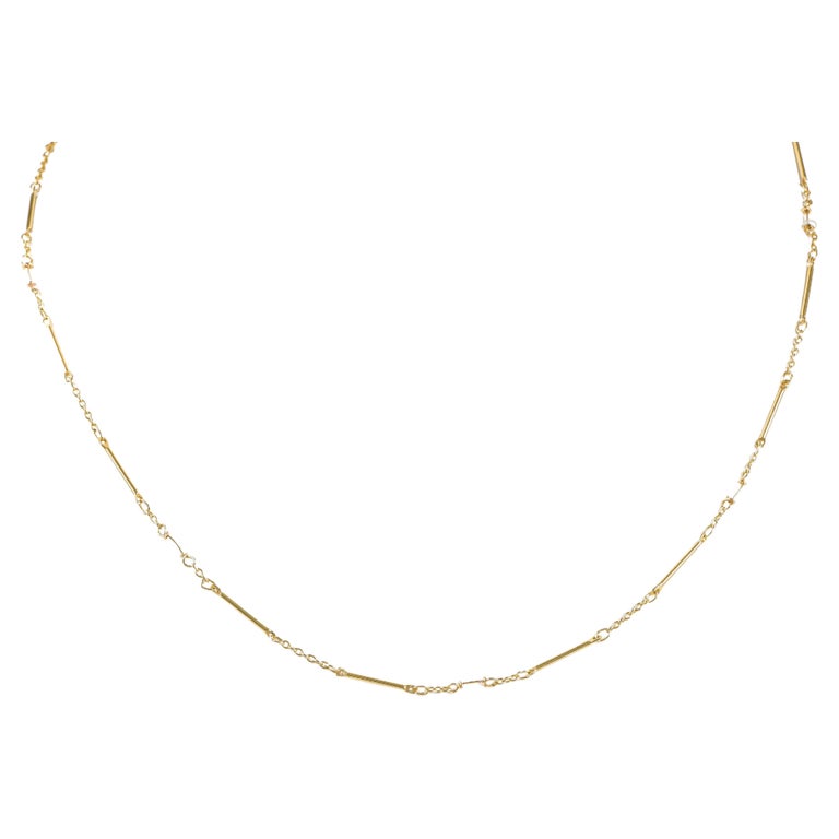 18K yellow gold chain decorated with a cultured pearl For Sale at 1stDibs