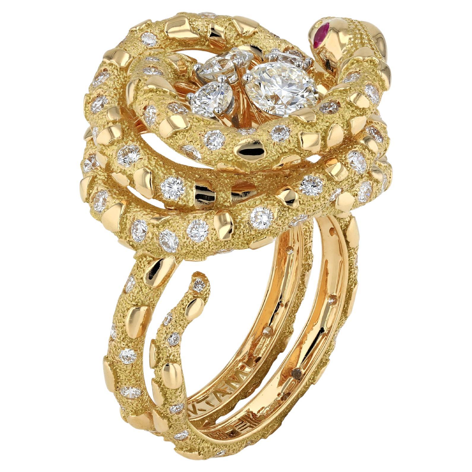 Frog Ring Ruby Eyes and 18K Yellow Gold at 1stDibs | gold frog ring