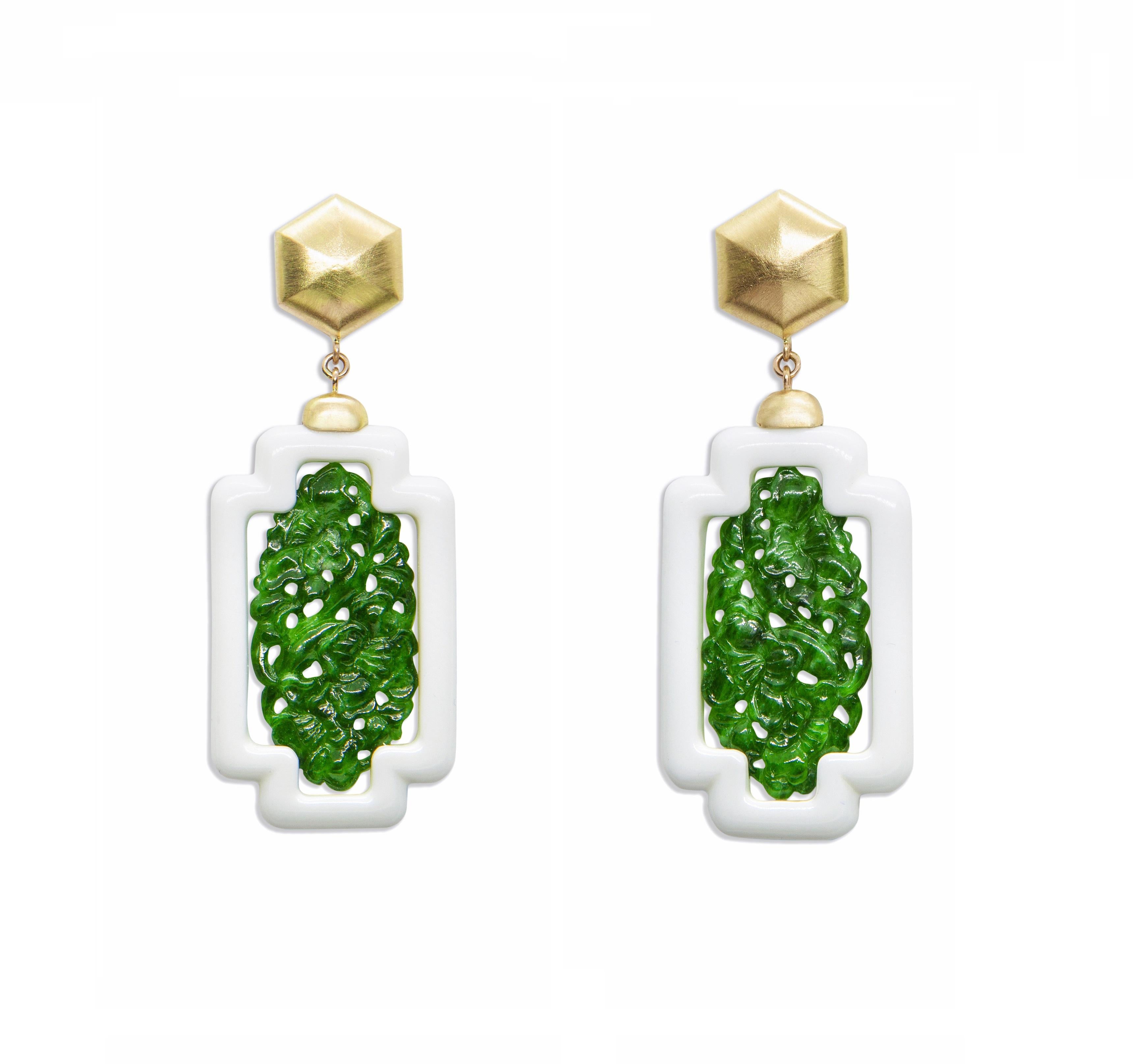 18K Yellow Gold Hand-Carved Jadeite Jade Corian Drop Earrings For Sale ...