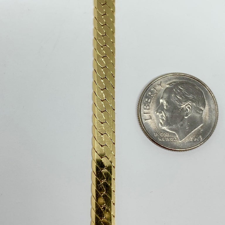 18 Karat Yellow Gold Herringbone Link Chain Necklace For Sale at 1stDibs