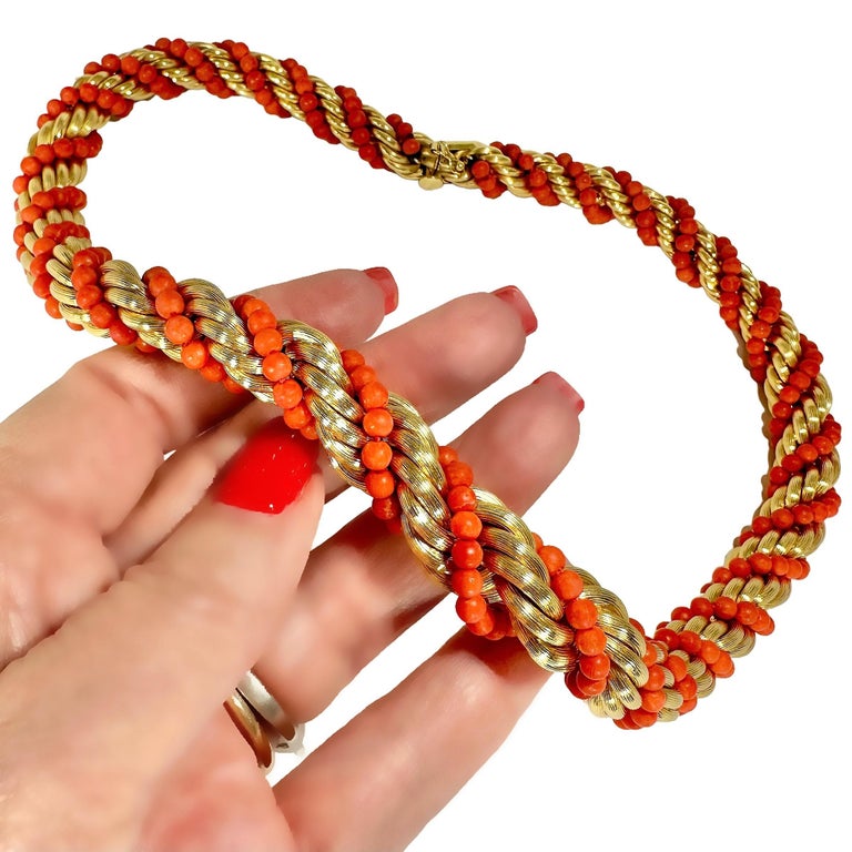 18K Yellow Gold Italian Mid-20th Century Coral Wrapped Rope Necklace ...