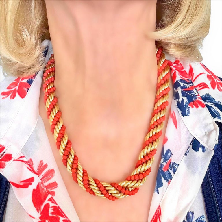18K Yellow Gold Italian Mid-20th Century Coral Wrapped Rope Necklace ...