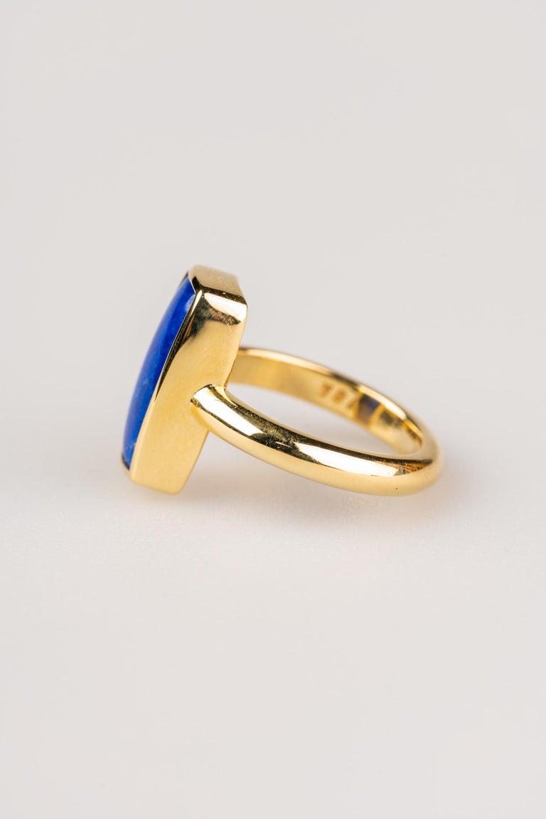 18 Karat Yellow Gold Lapis Lazuli Ring For Sale at 1stDibs