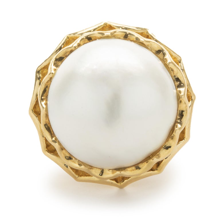 18k Yellow Gold Mabe Pearl Ring with Geometric Bezel For Sale at 1stDibs