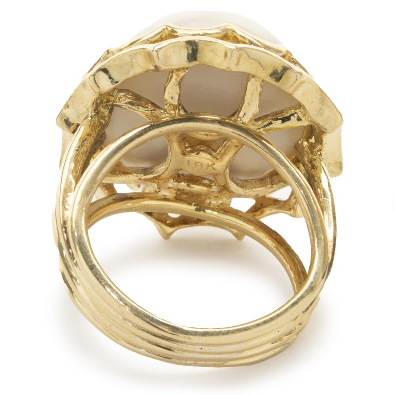18k Yellow Gold Mabe Pearl Ring with Geometric Bezel For Sale at 1stDibs