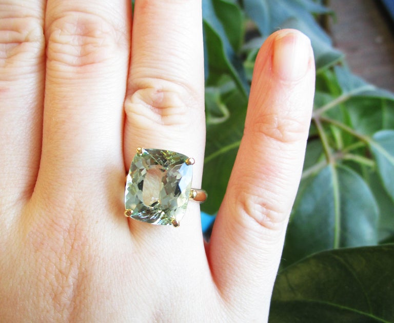 18 Karat Yellow Gold Mint Green Beryl Cocktail Dinner Ring at 1stDibs