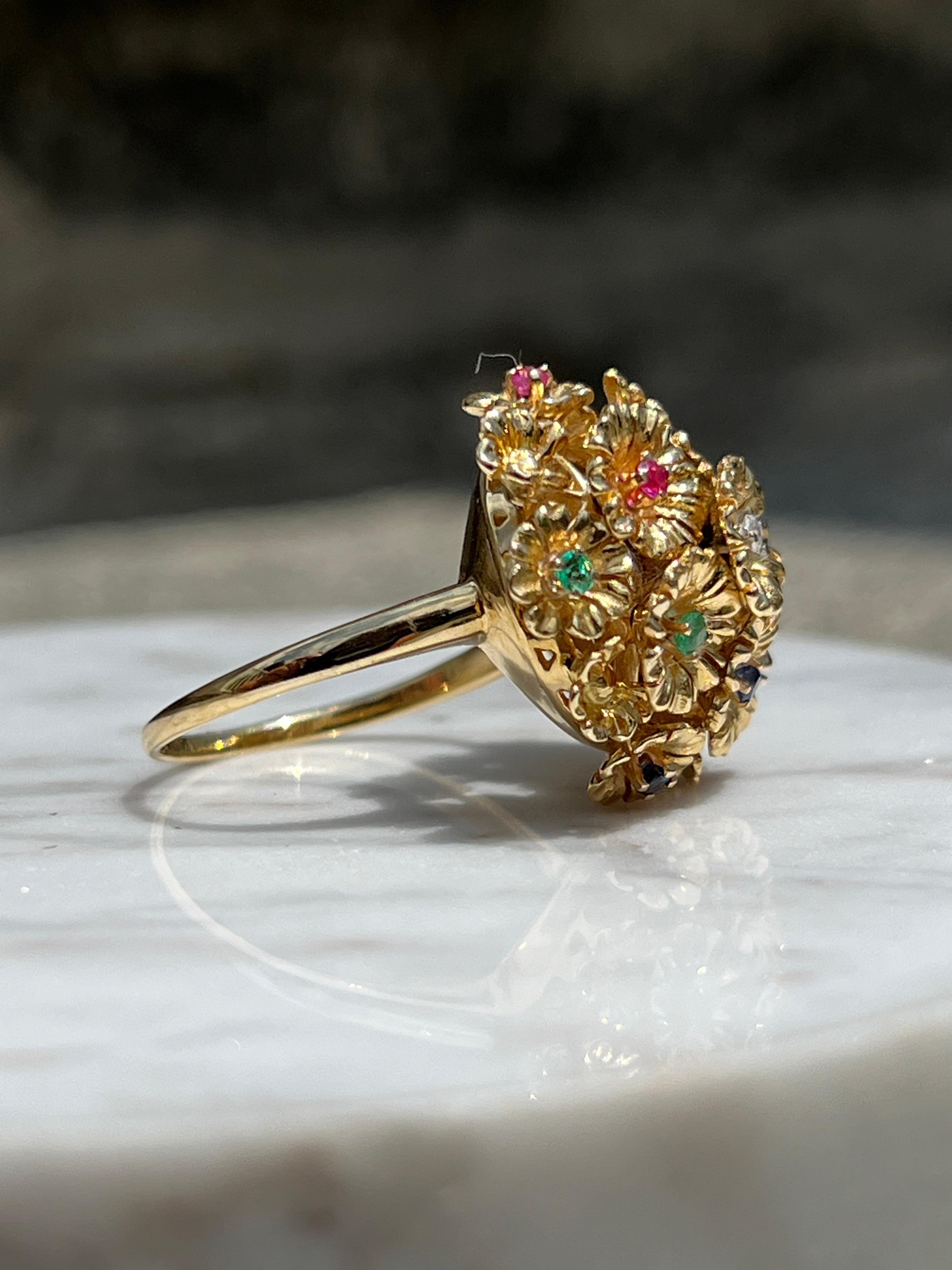 18k Yellow Gold Multi-Stone Floral Cluster Ring For Sale at 1stDibs