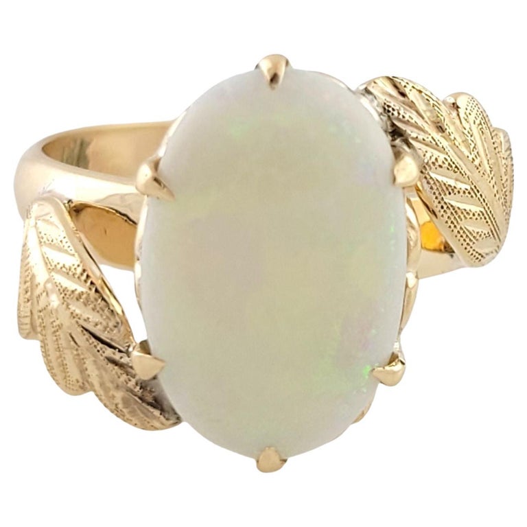 18k Yellow Gold Opal Ring For Sale at 1stDibs