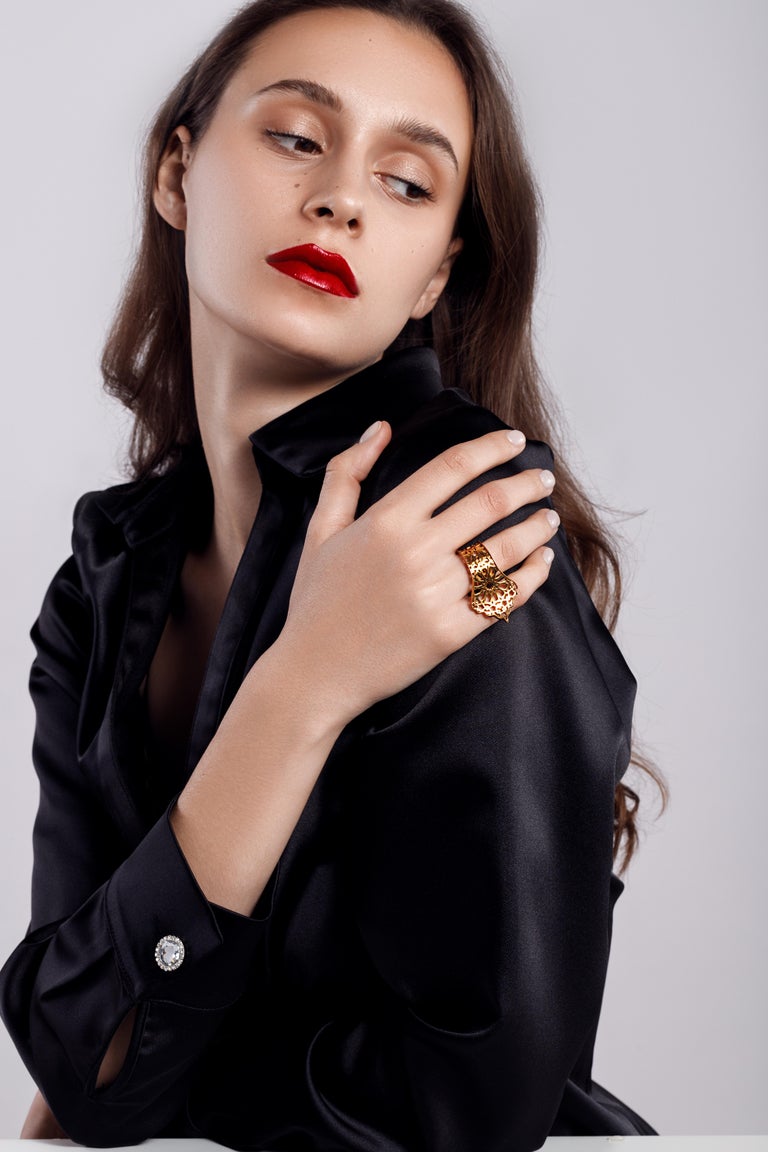 Customizable Tail Ring in 18K Yellow Gold For Sale at 1stDibs