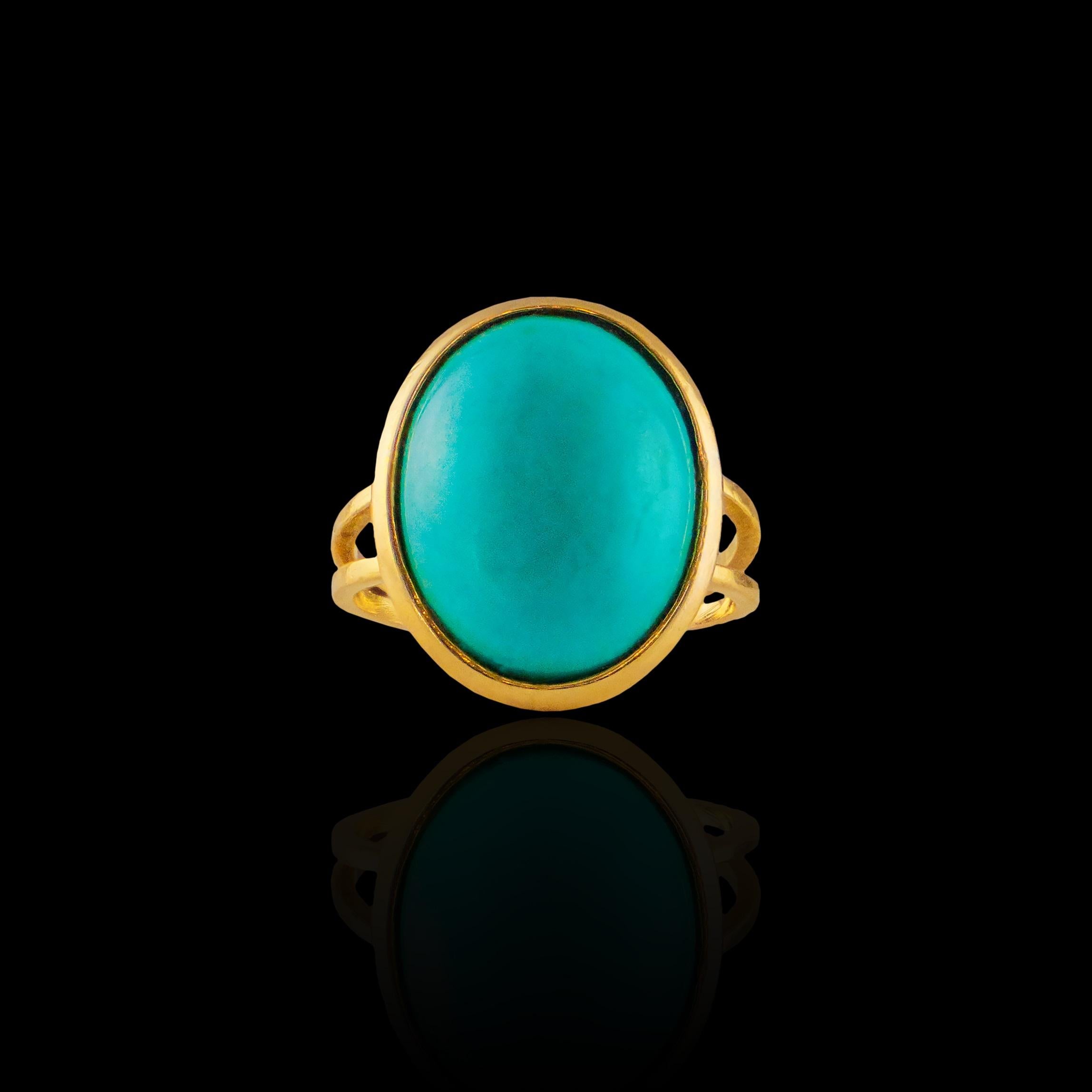 18 Karat Yellow Gold Ring with Turquoise Stone at 1stDibs