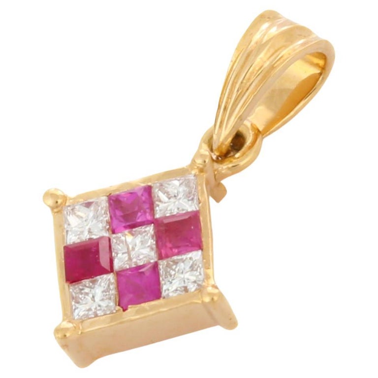 18K Yellow Gold Ruby and Diamond Studded in Square, Ruby Diamond Square ...