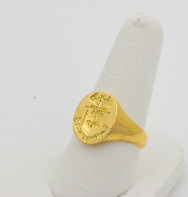 18 Karat Yellow Gold Stamped English Crest 'Words Not Deeds' Signet ...