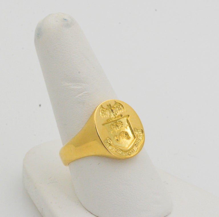 18 Karat Yellow Gold Stamped English Crest 'Words Not Deeds' Signet ...