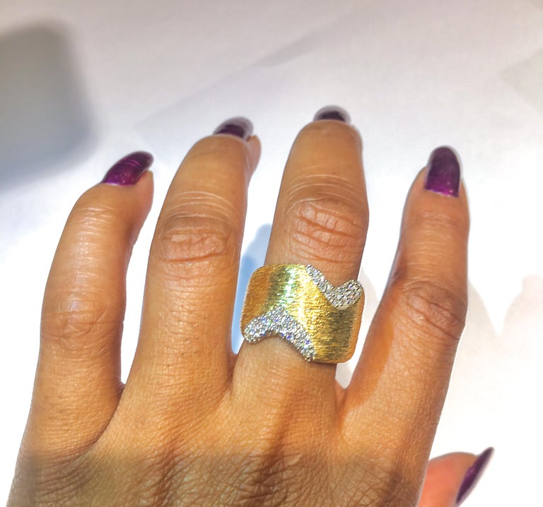 18k Yellow Gold Textured Block Ring For Sale at 1stDibs