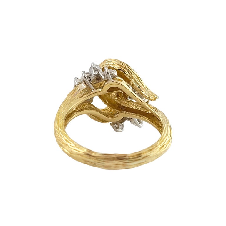 18k Yellow Gold Twist Bark Diamond Ring For Sale at 1stDibs