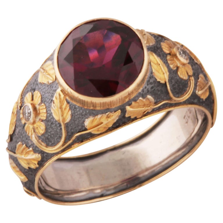 18kt Gold and Silber Granat-Ring im Angebot bei 1stDibs