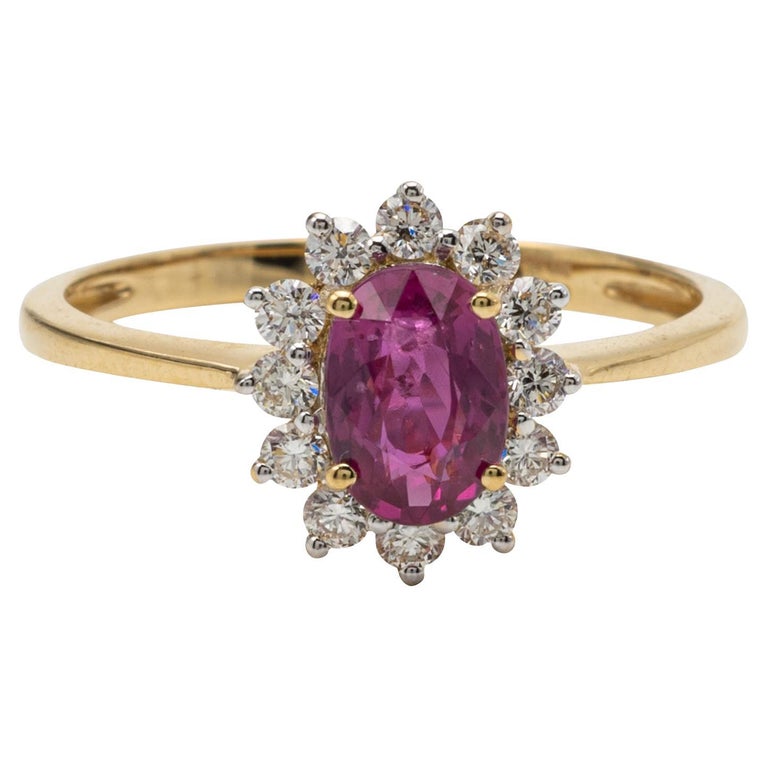 18kt Ruby and Diamond Ring For Sale at 1stDibs