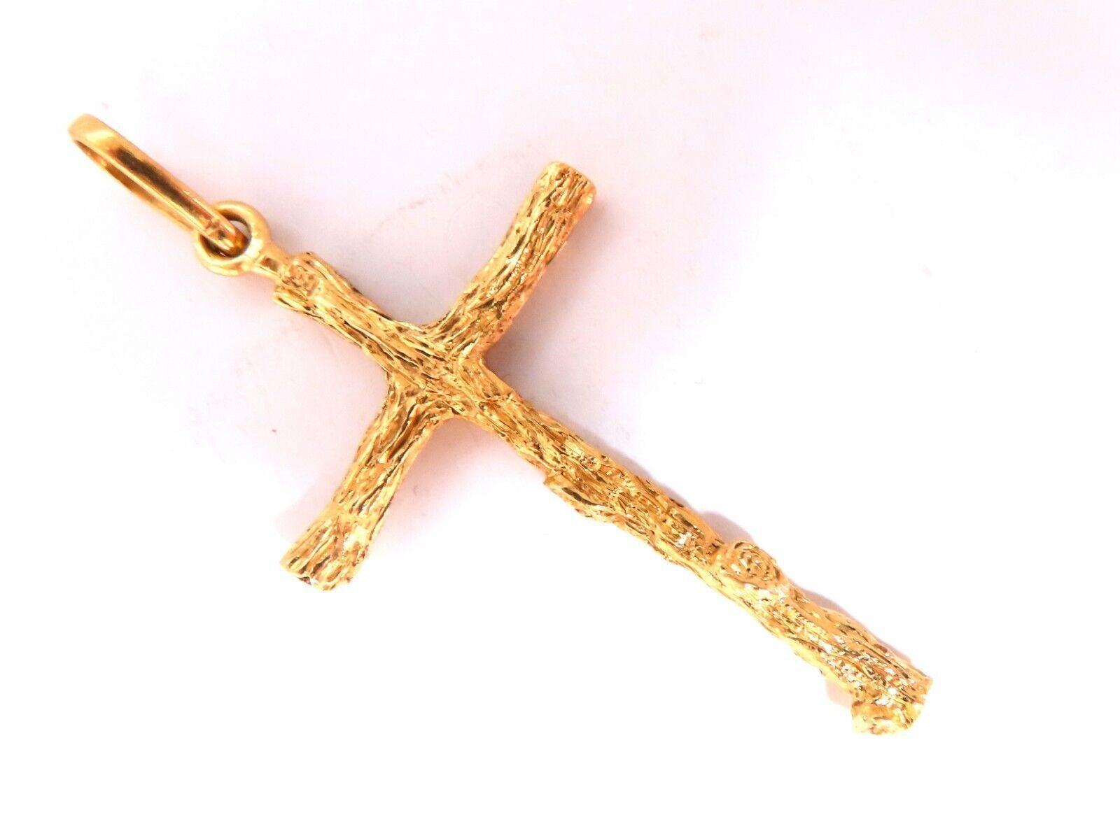 18kt Solid Gold Cross Rough Bark Carved 48 x 27mm For Sale at 1stDibs