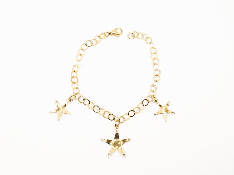 18 Karat Solid Yellow Gold Starfish Chain Bracelet For Sale at 1stDibs