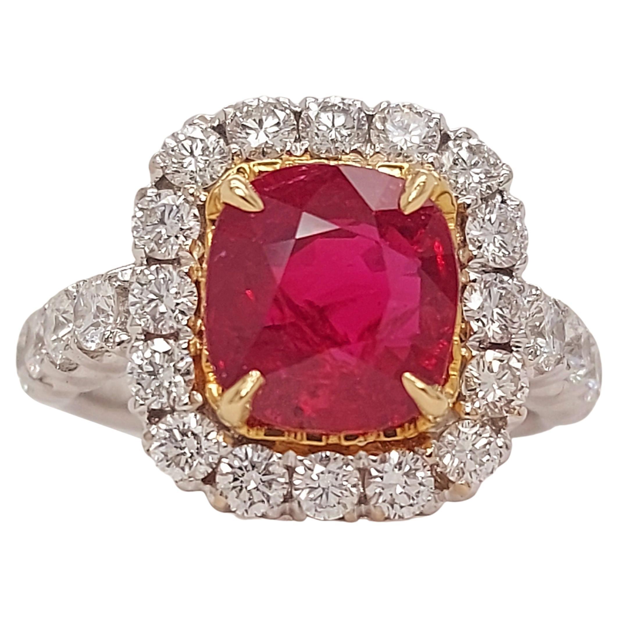 18 Kt Gold No Heat 6.15 Ct Burmese Ruby Cabochon and Intense Fancy ...