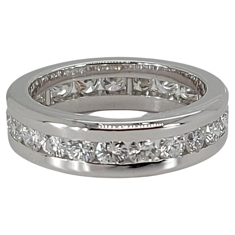 18kt White Gold Eternity Ring 23 Diamonds, Each Diamond 0.07ct=1.61 Ct ...