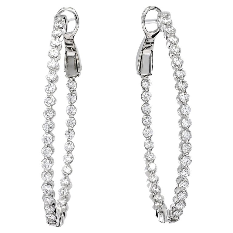 18kt White Gold Single Row Diamond In And Out Hoop Huggies Earring For