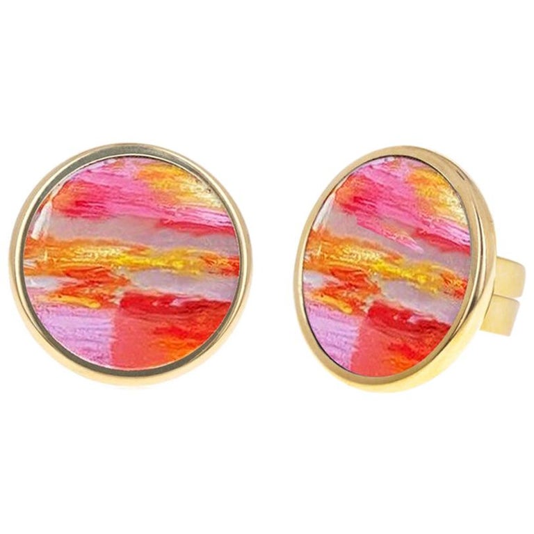 18 Karat Yellow Gold Large Ring, Hand Painted Stone For Sale at 1stDibs
