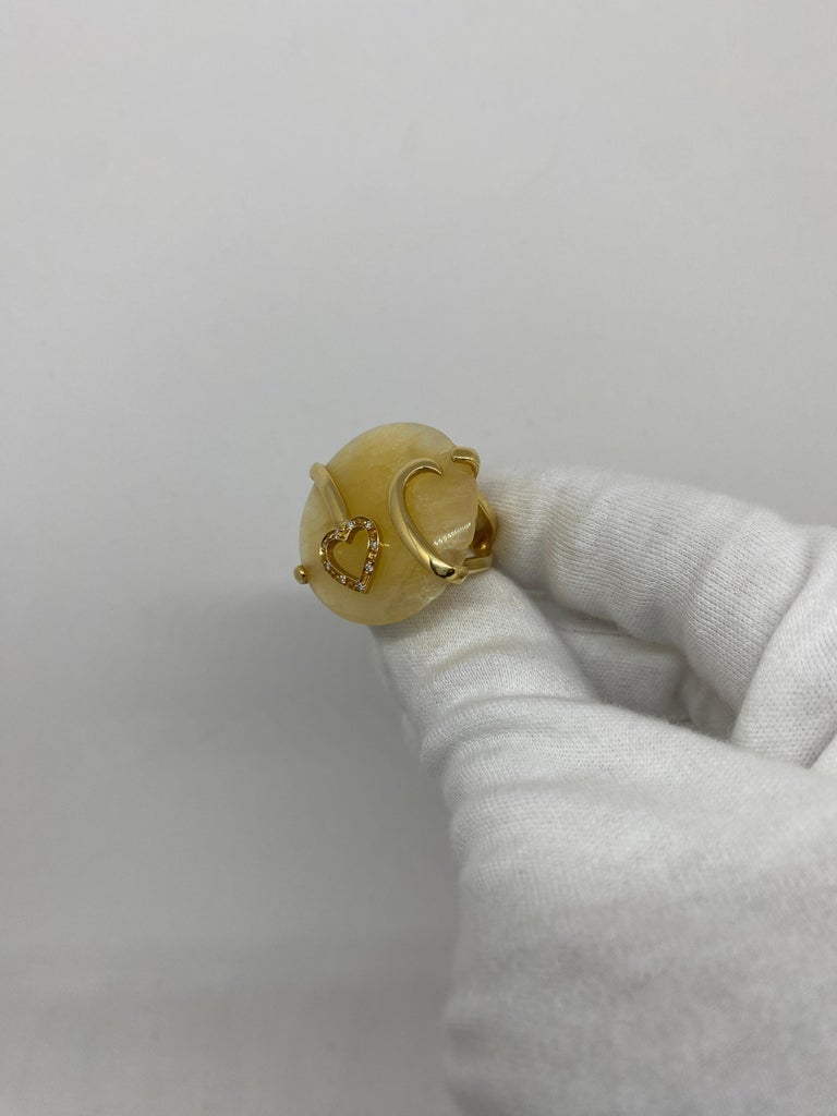 18 Karat Yellow Gold Pascia Heart Ring Mother of Pearl and White ...