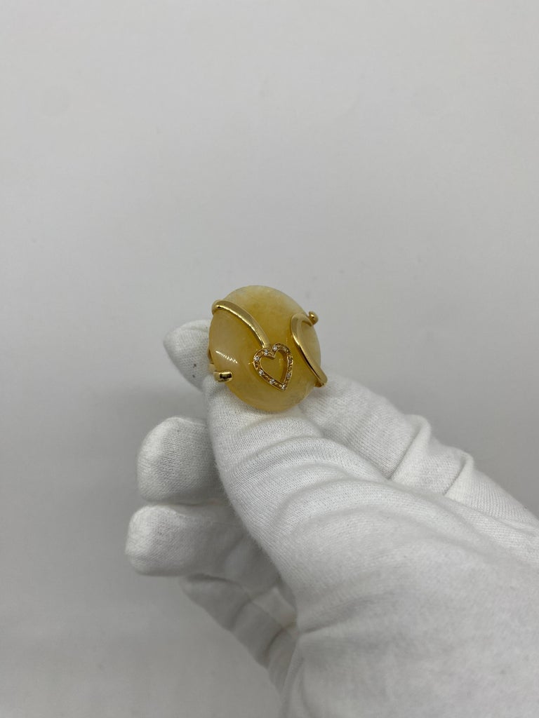 18 Karat Yellow Gold Pascia Heart Ring Mother of Pearl and White ...