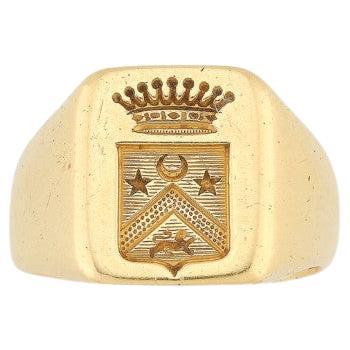 18kt Yellow Gold Signet Family Crest Ring For Sale at 1stDibs