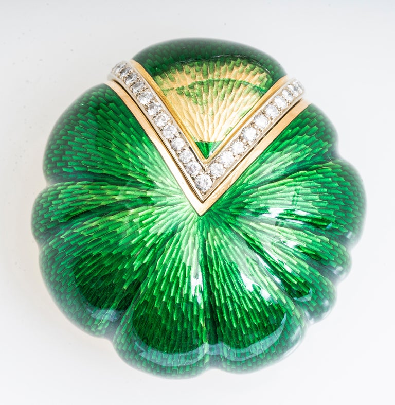 18 Karat Yellow Green Enamel and Diamond Shell Shaped Pill Box For Sale ...