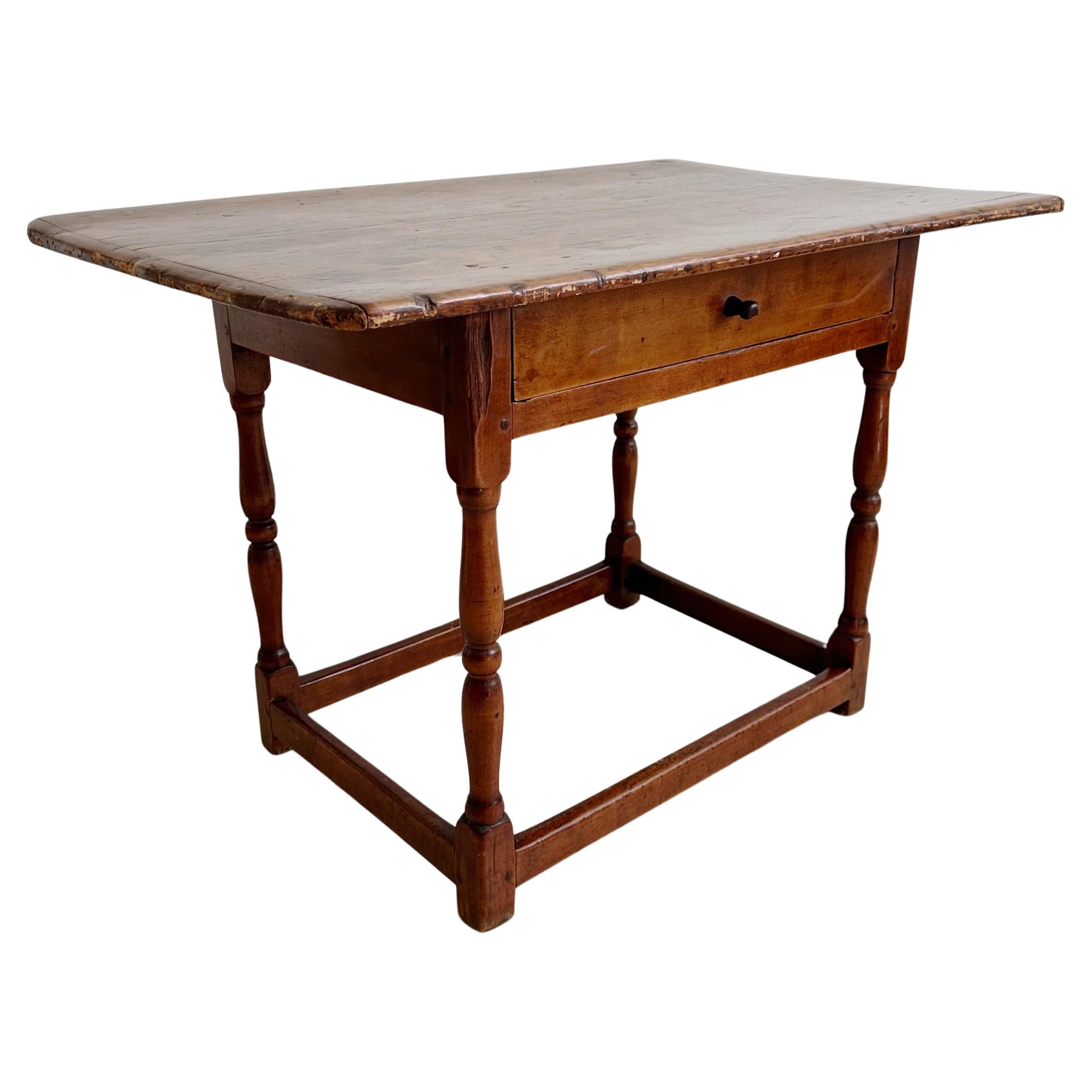 18th Century New England Oval Maple Top and Turned Legs Tavern Table at ...