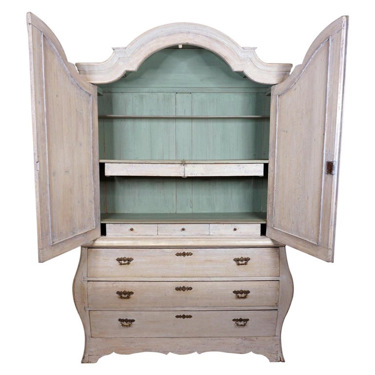 18th Century Antique Dutch Bombe Chest For Sale at 1stDibs